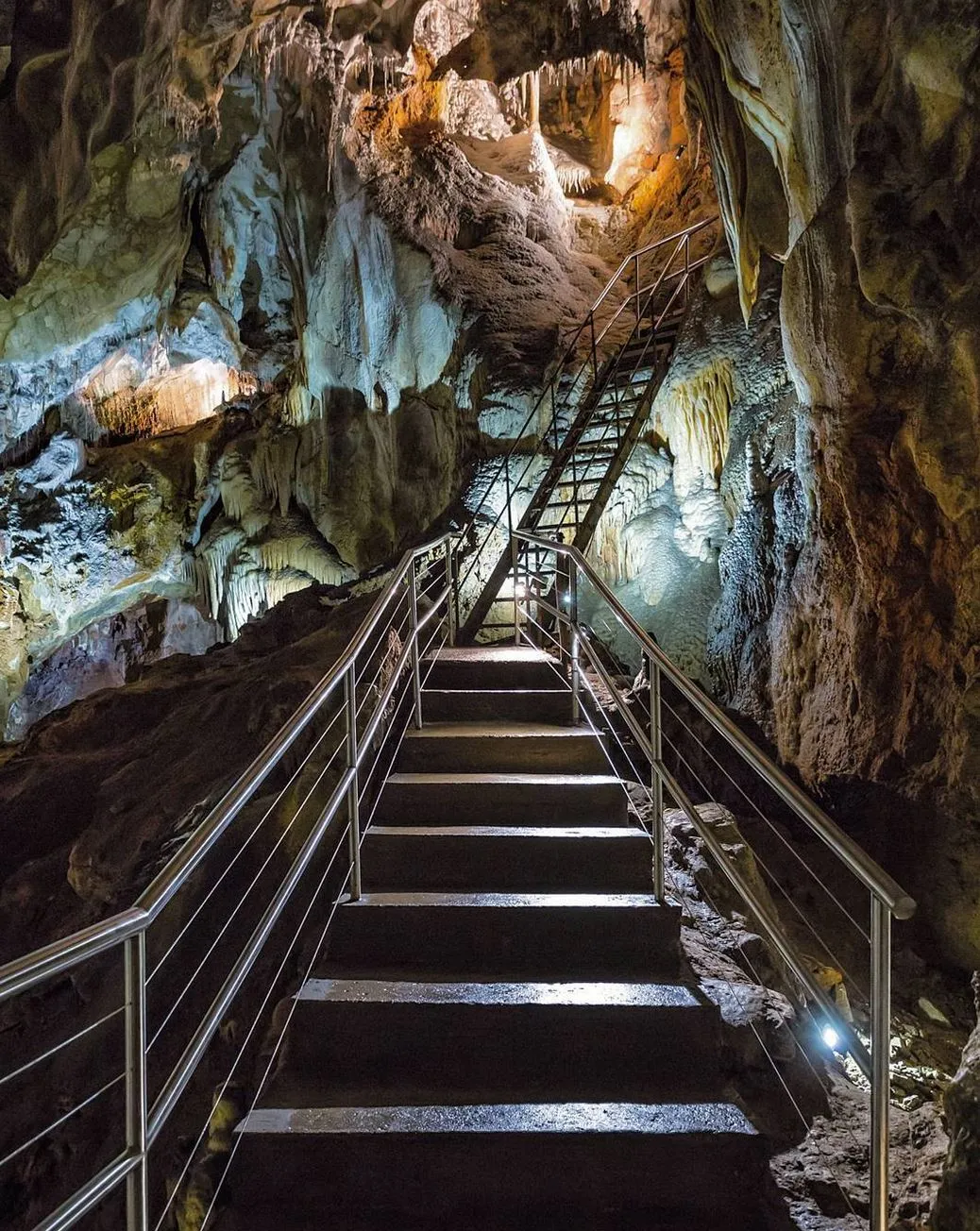 Jenolan Caves